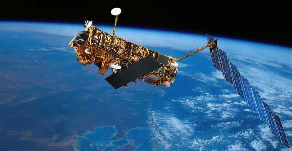 Dead satellites pose 'very big danger' to Earth