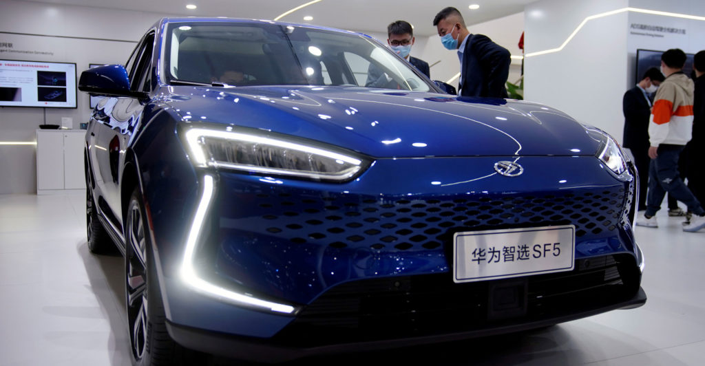 Huawei deepens dive into electric cars - TechCentral Motoring