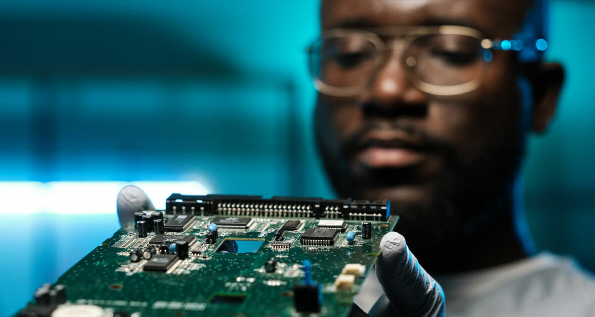 A new normal is dividing the global chip industry - TechCentral News