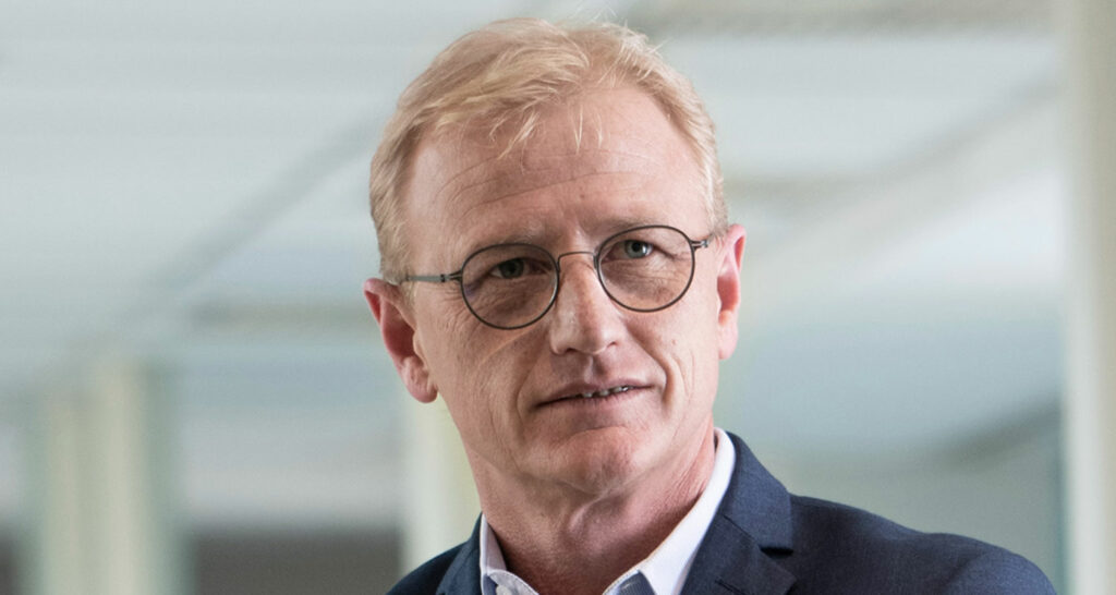 FNB signs MTN as second MVNO partner - TechCentral