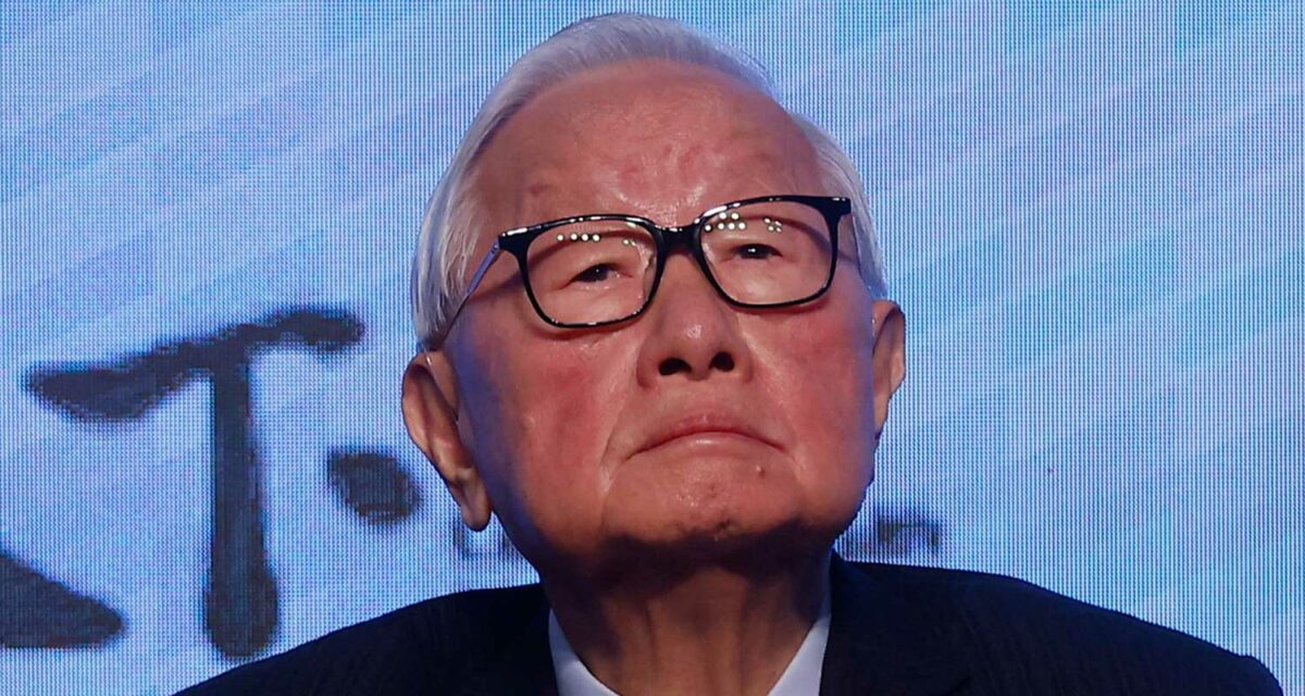 TSMC founder supports US efforts to slow China's chip advances ...