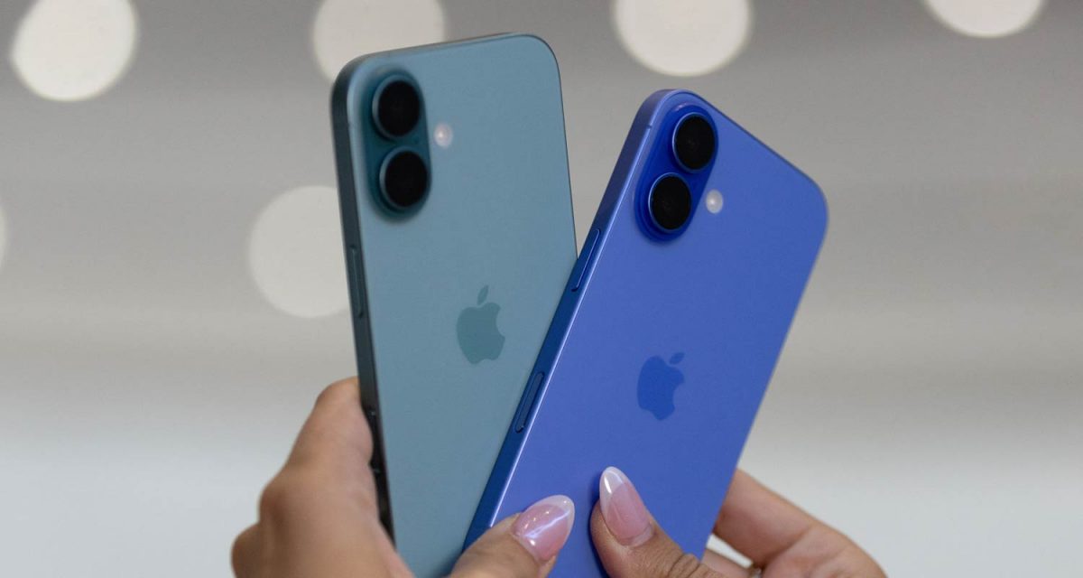 Apple airlifts 600 tons of iPhones from India